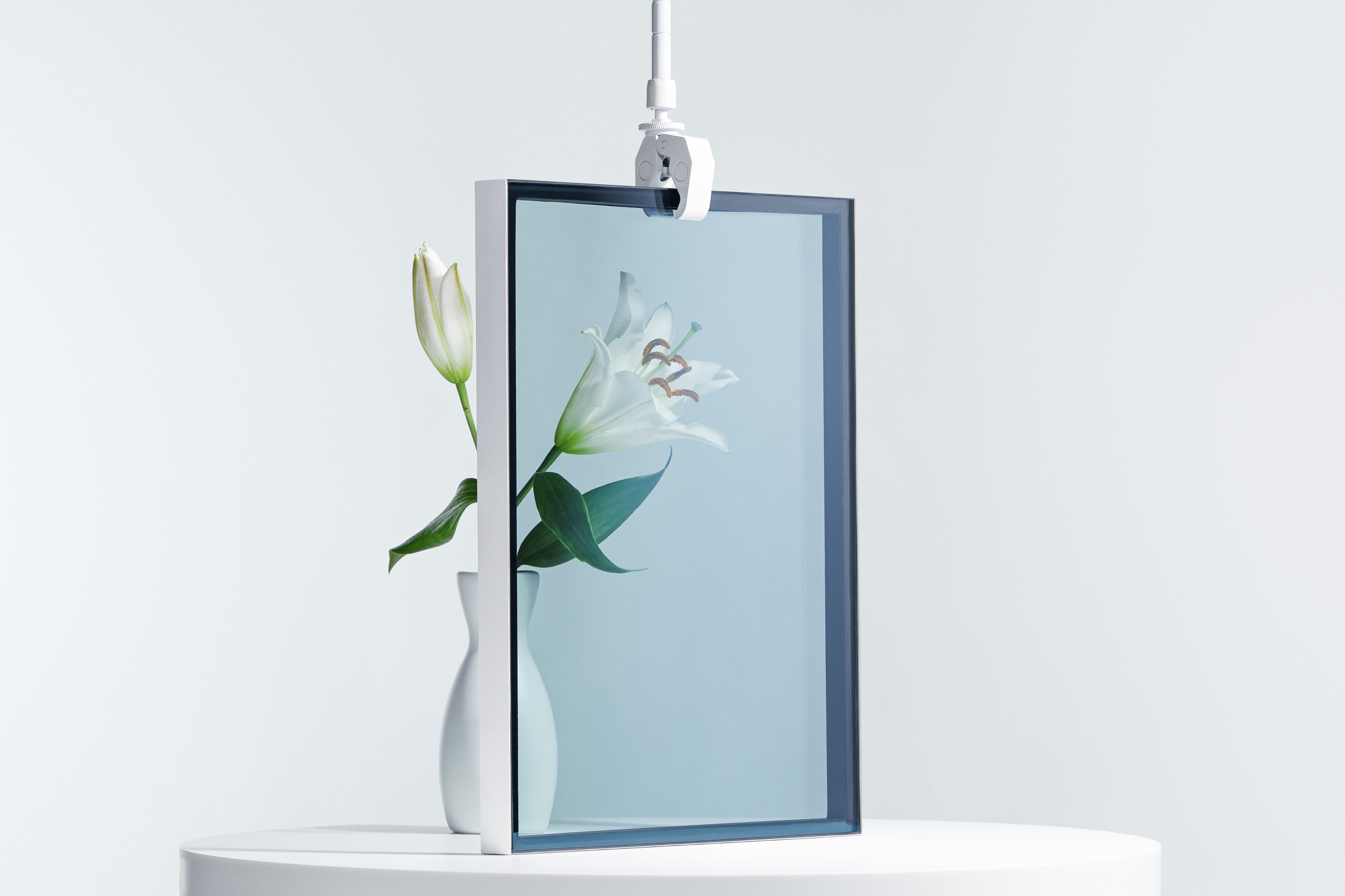 Choose right: Viewing coated glass samples with a handy guide ...