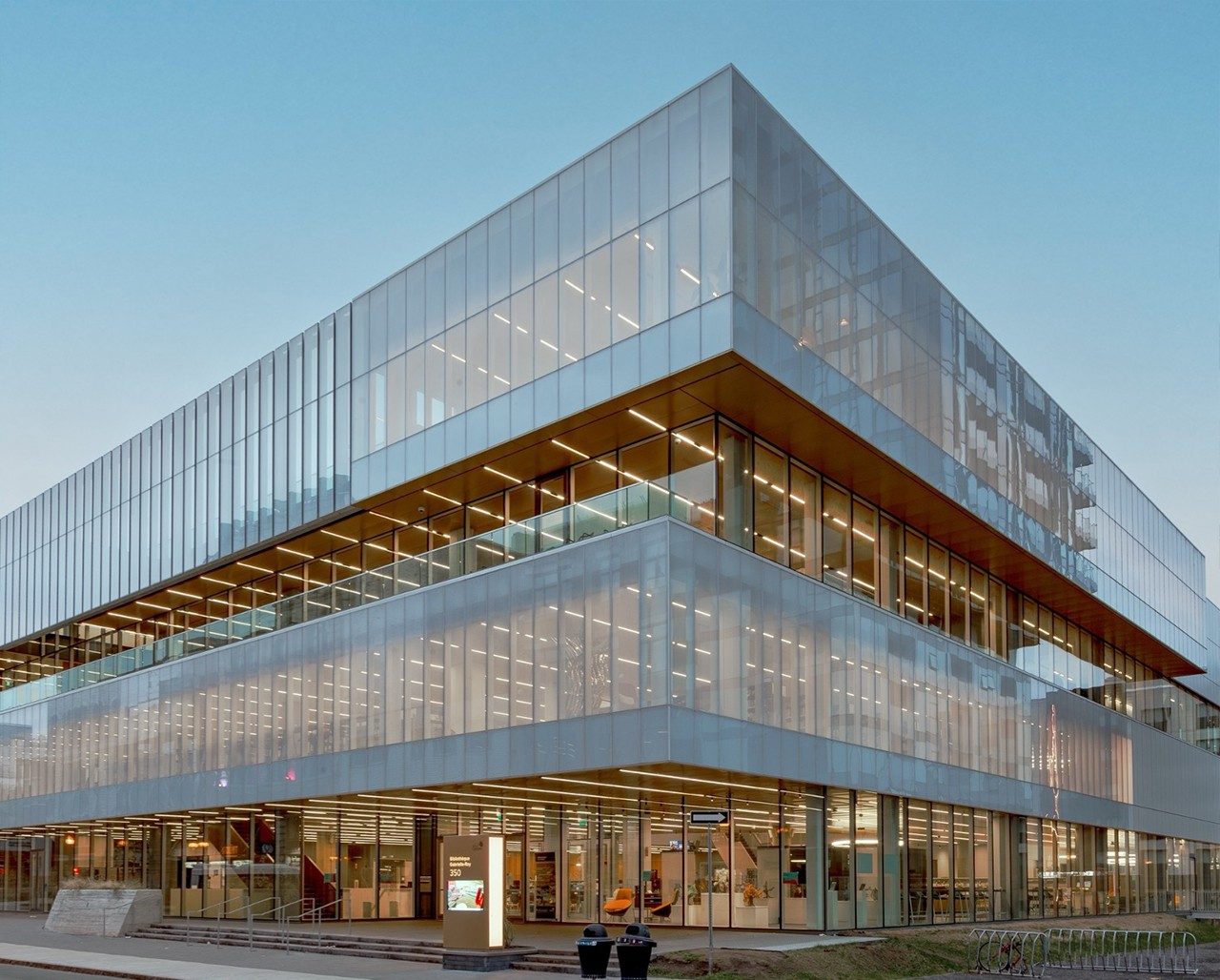 la Bibliothèque Gabrielle-Roy | Guardian Glass