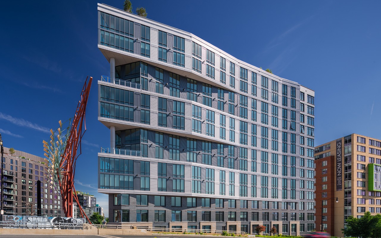 The Burton at Washington Gateway | Guardian Glass