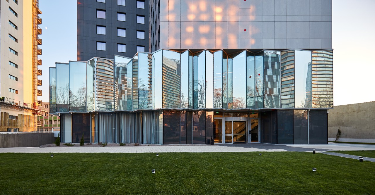 Courtyard by Marriott | Guardian Glass