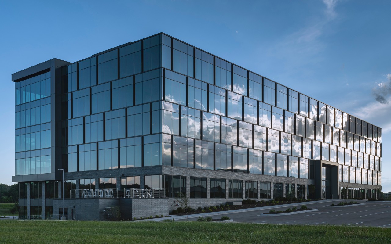 Brookfield Office Building Golf Parkway | Guardian Glass