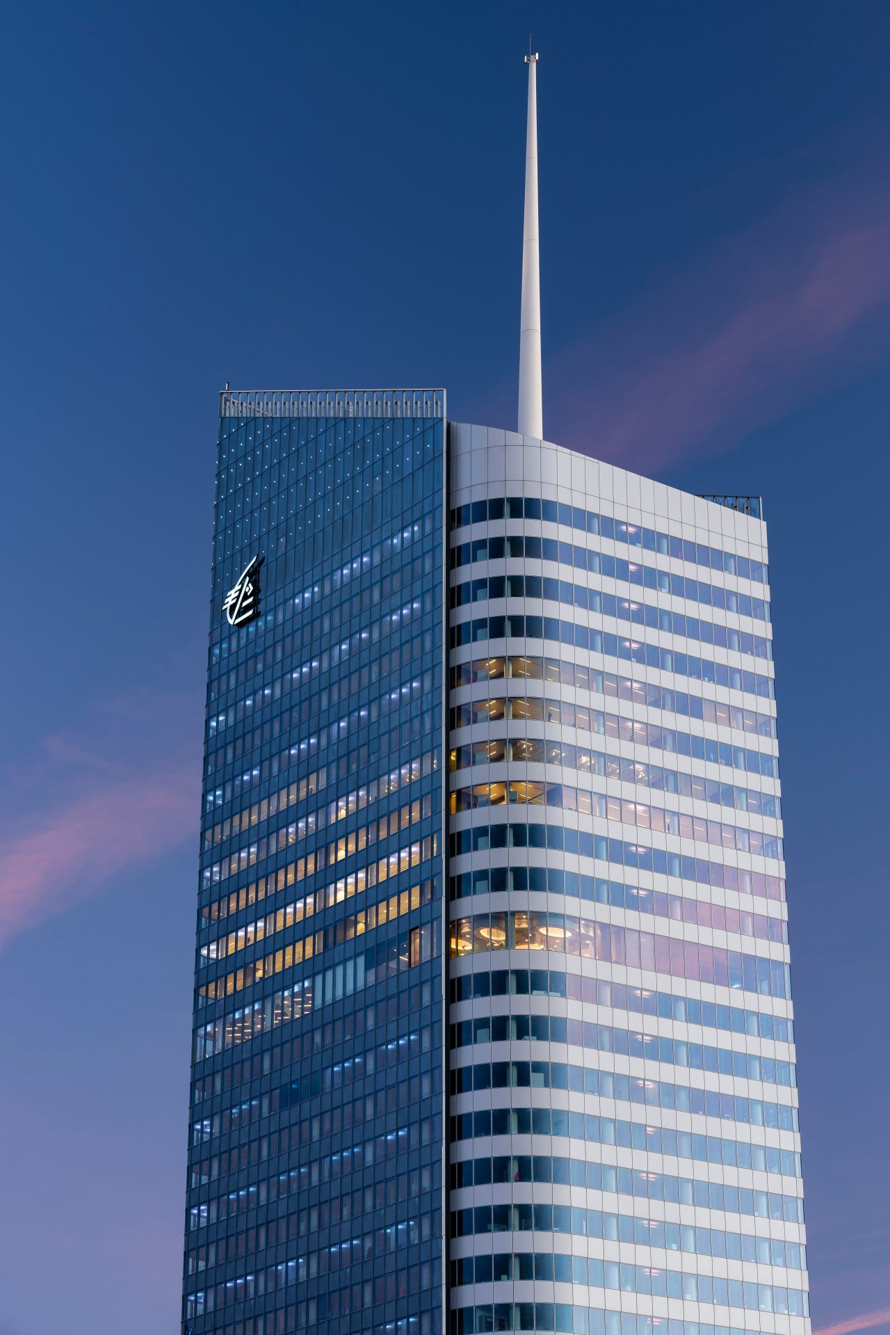 Logotipo De Tour Incity